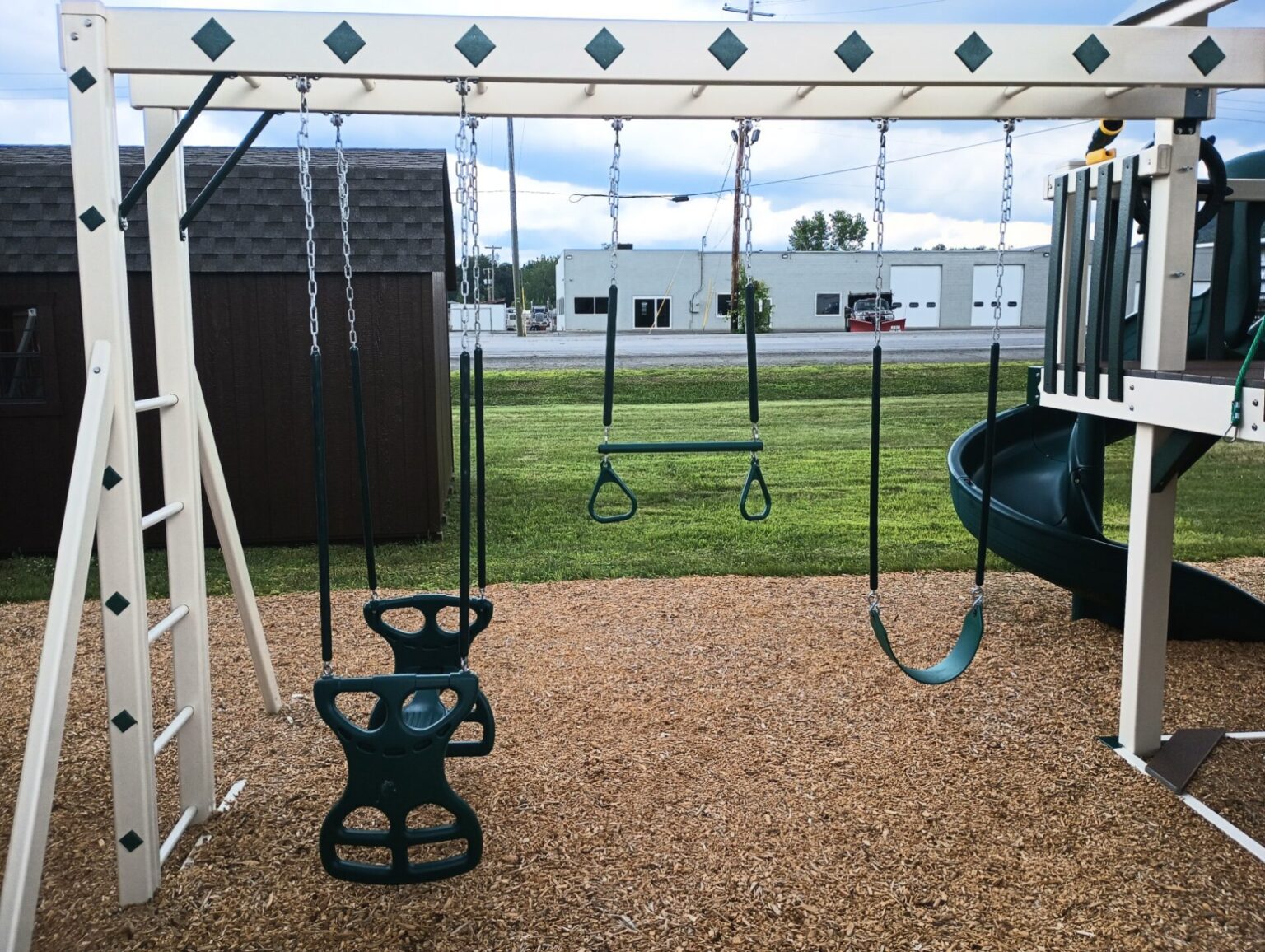 Amish Barn Co DISPLAY-The Sea King-Vinyl Swing Set